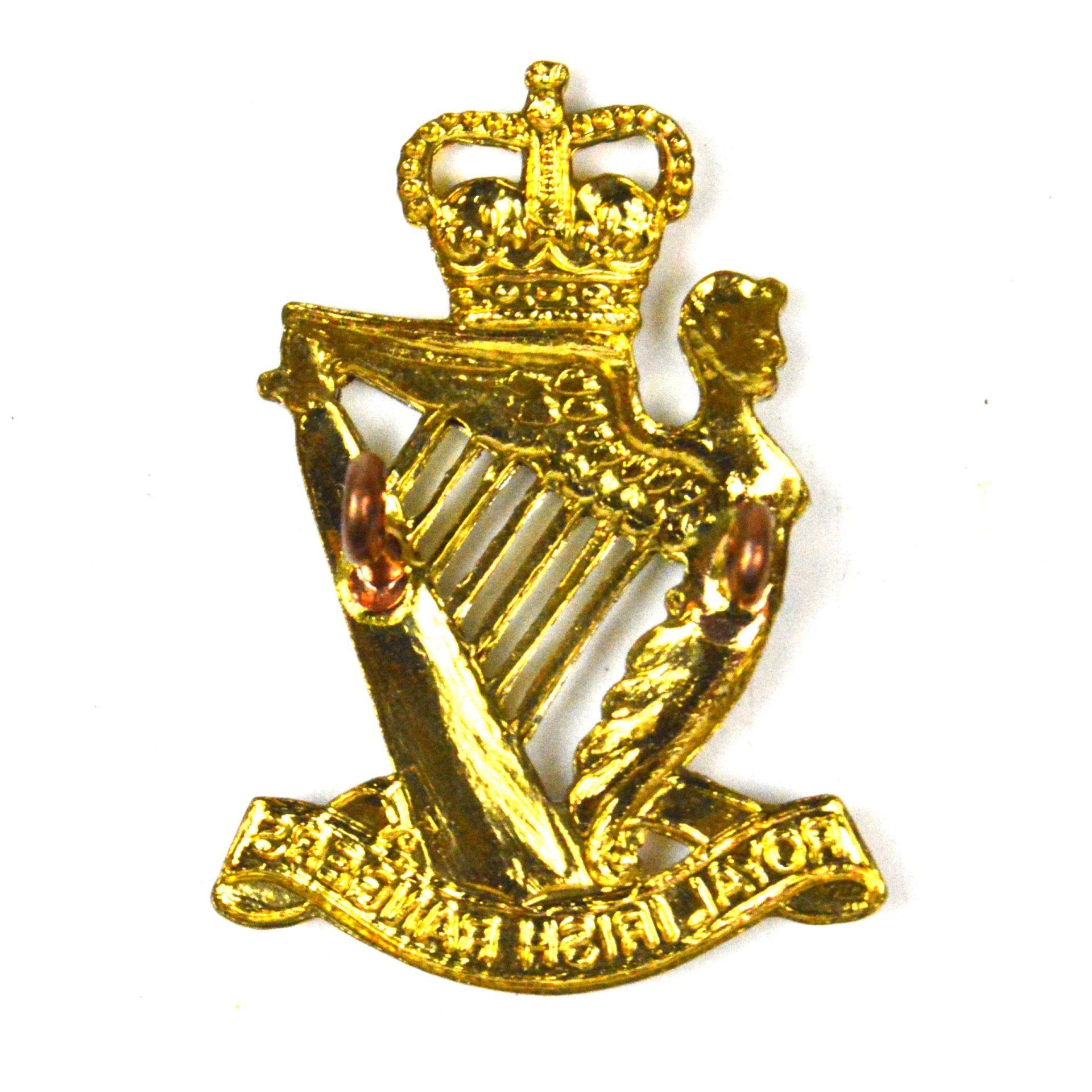 Royal Irish Rangers Cap Badge, Queen's Crown, Bimetal - Tenniswood ...