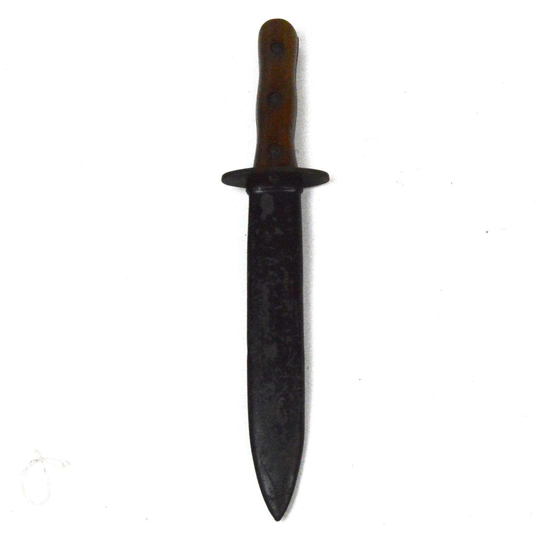 Italian Model 1939 Combat Knife in Steel Scabbard - Jeremy Tenniswood ...