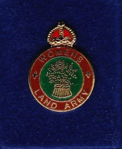 WOMENS LAND ARMY - LAPEL BADGE gilt and enamel - Jeremy Tenniswood ...