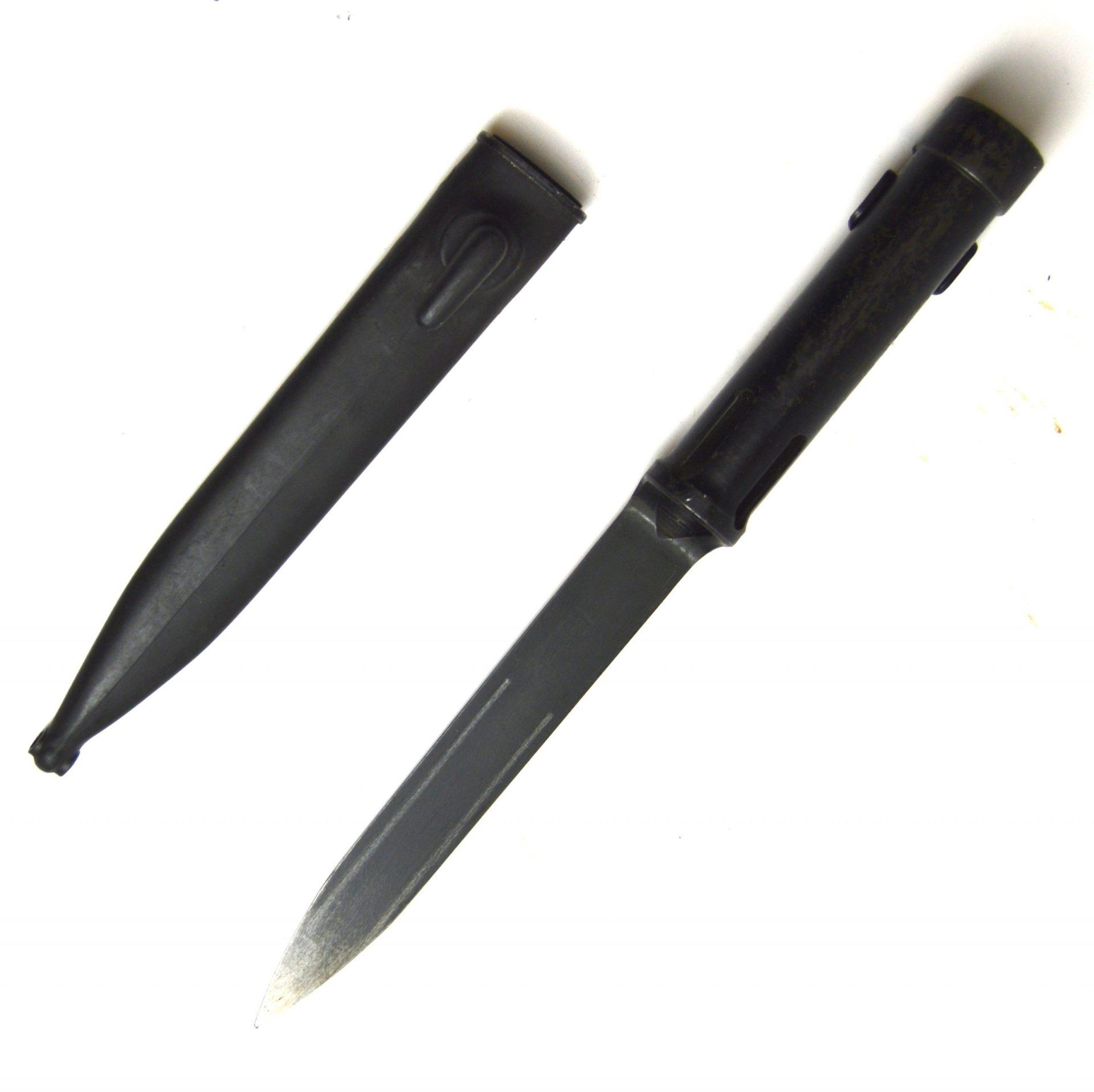 South African FN-FAL R1 Socket Bayonet in Plastic Scabbard - Jeremy ...