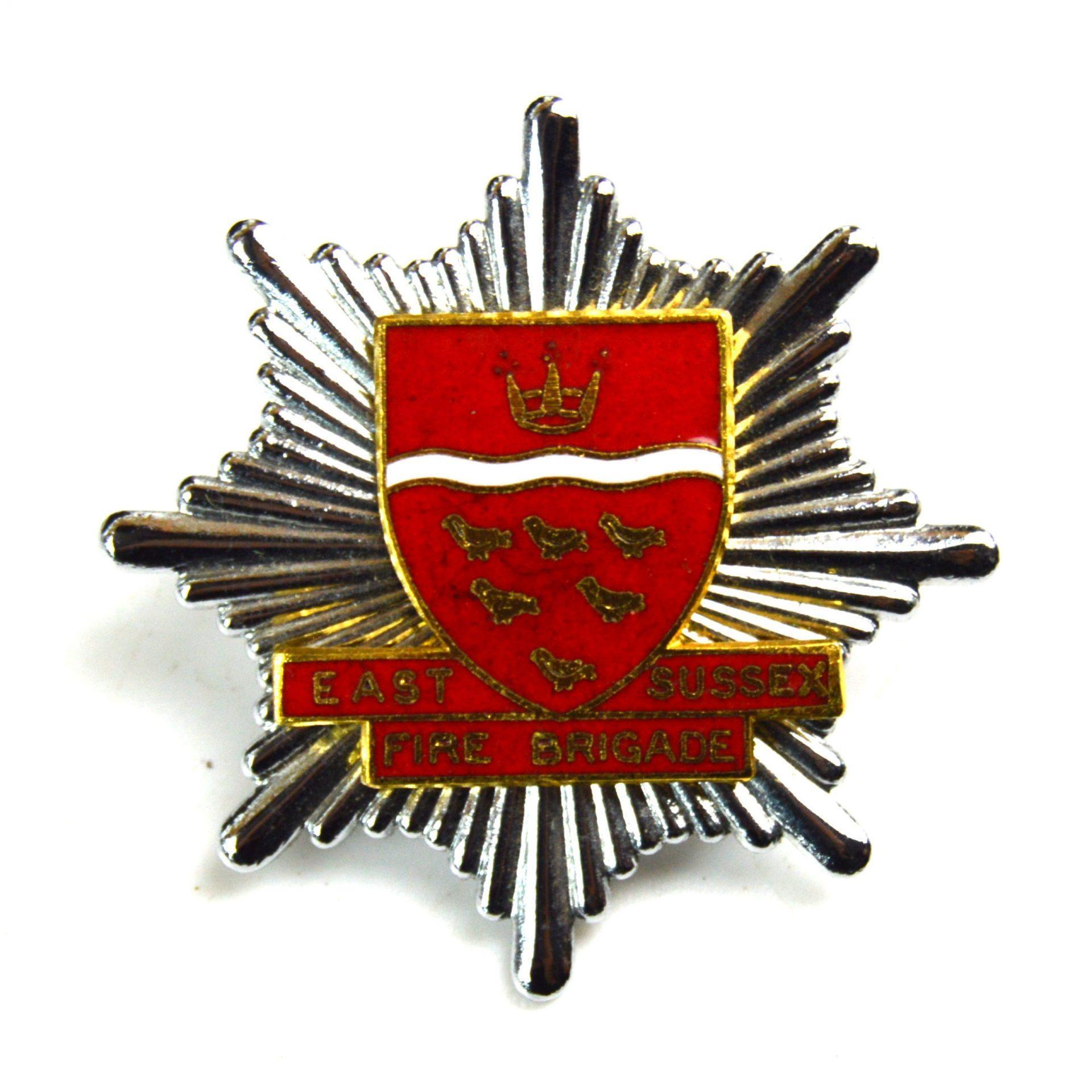 East Sussex Fire Brigade Cap Badge - Jeremy Tenniswood Militaria