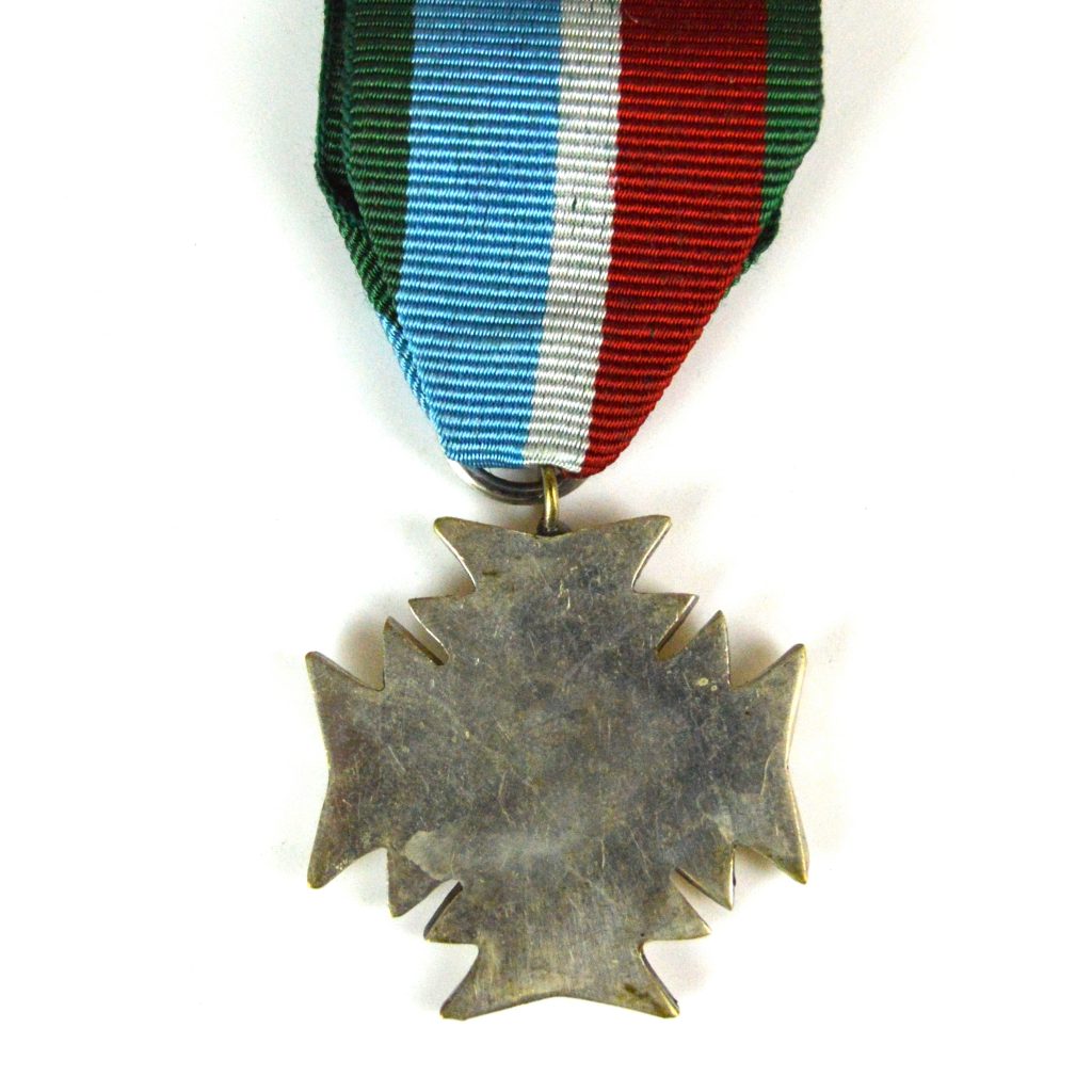 Rhodesian Defence Cross for Distinguished Service - Tenniswood Militaria