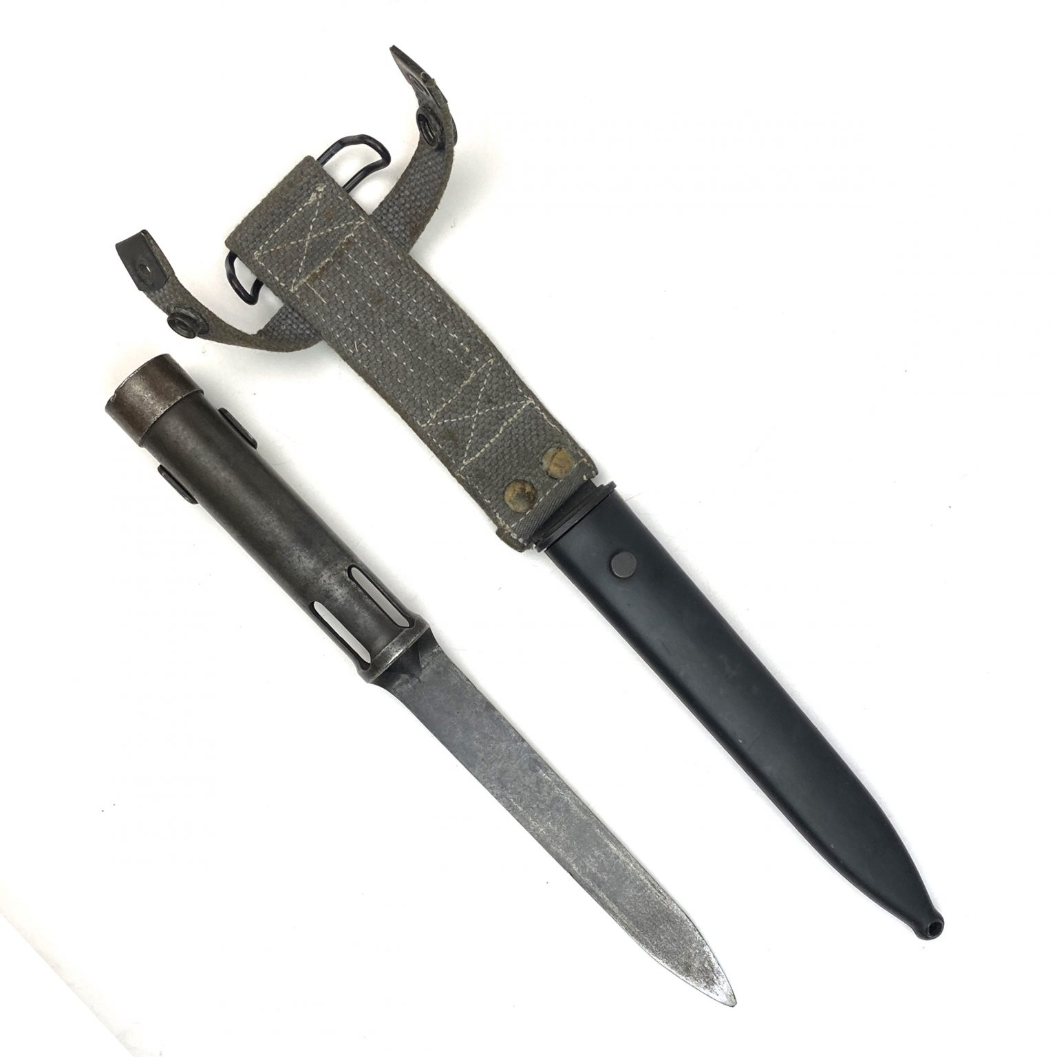 South African FN-FAL R1 Socket Bayonet in Plastic Scabbard - Jeremy ...