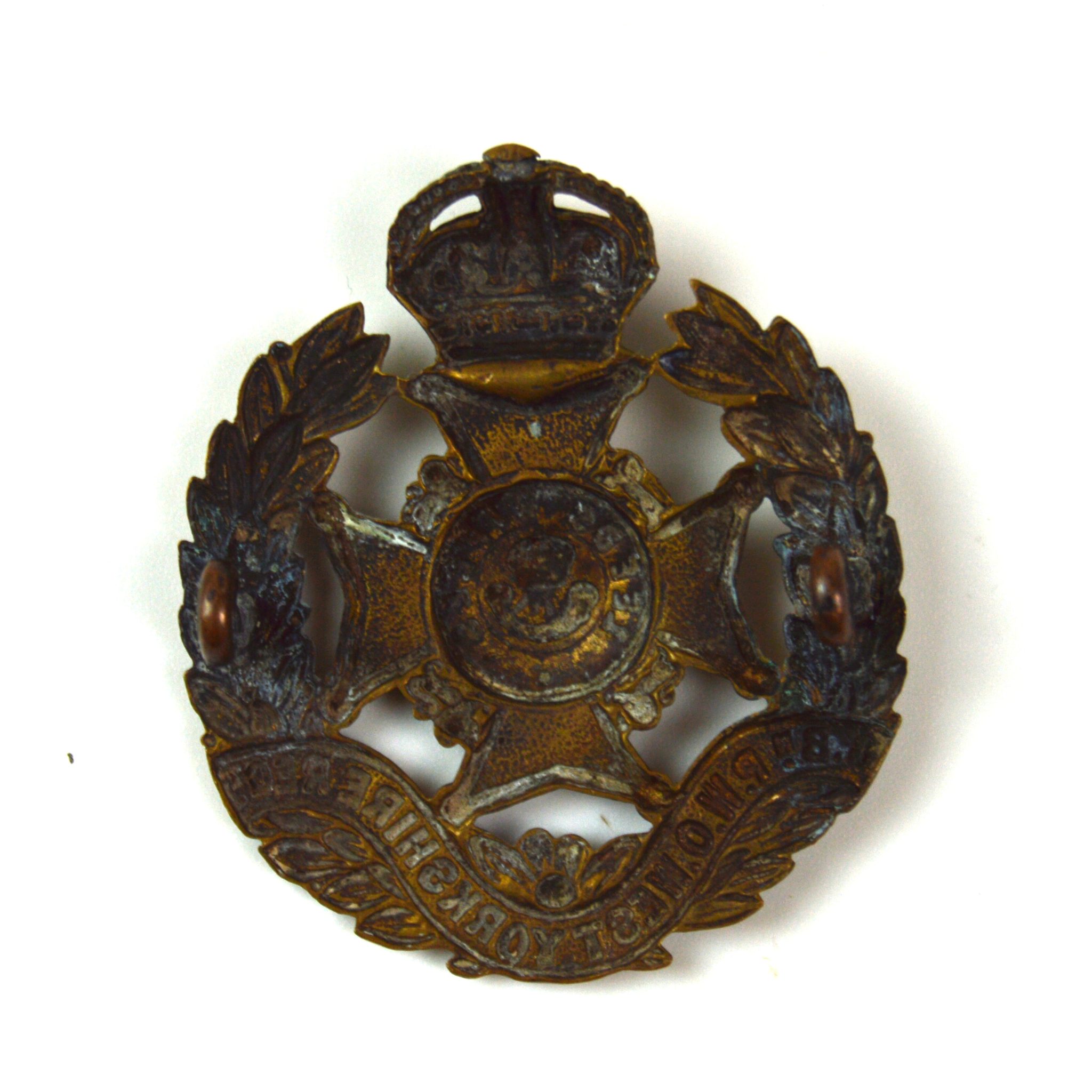 8th Battalion (Leeds Rifles), West Yorkshire Regiment Cap Badge, King's ...