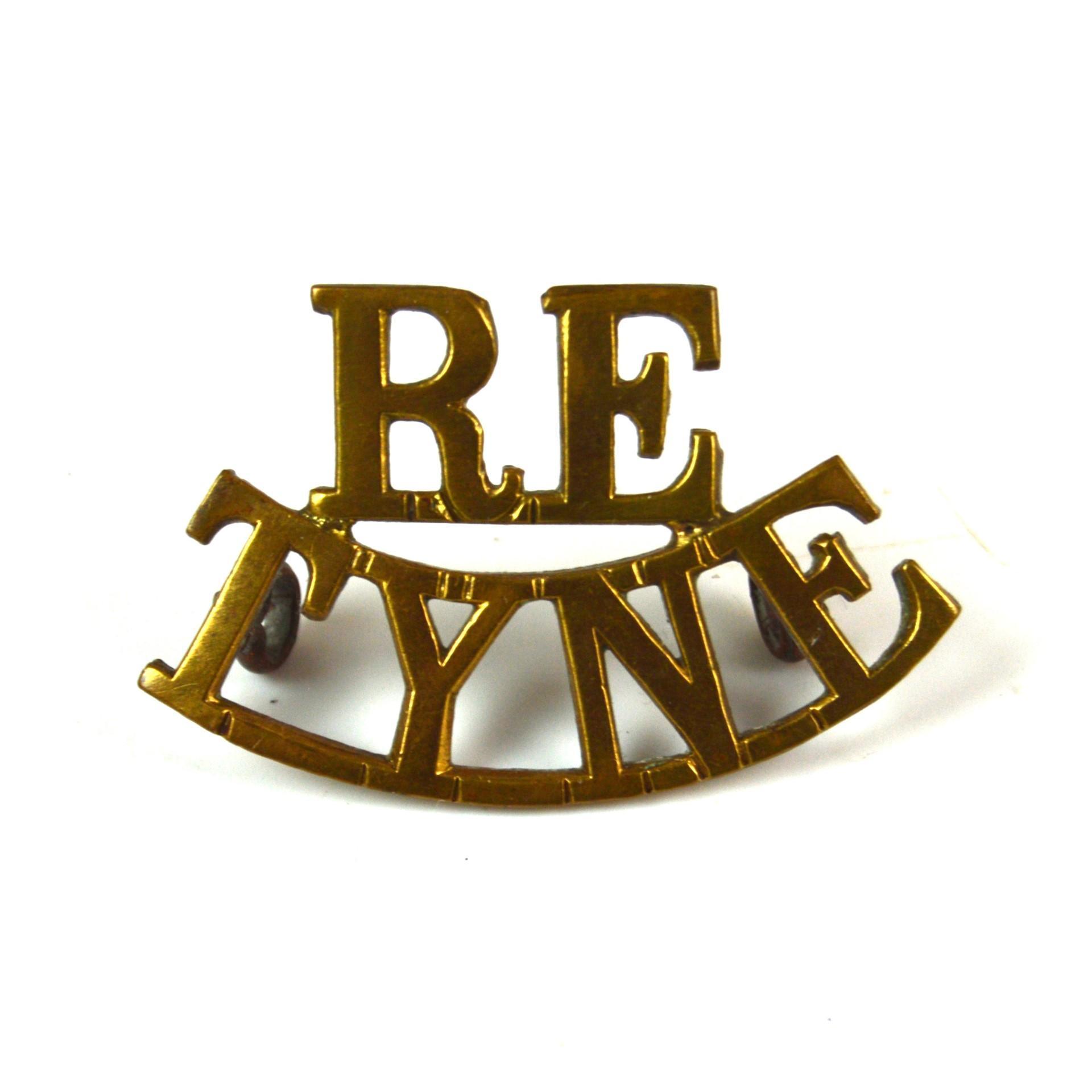 Tyne Territorial Royal Engineers (1908-1919 Pattern) Brass Shoulder ...